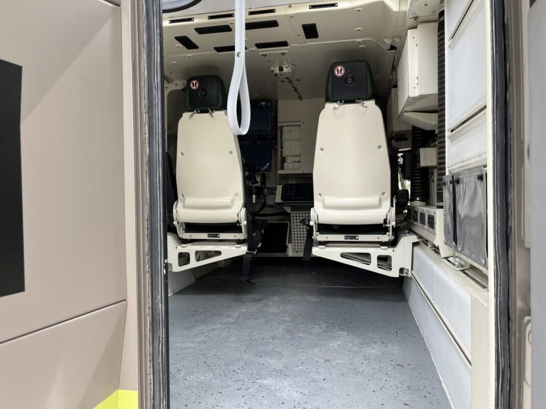 Rheinmetall gewährt Einblick in den Radspähpanzer Fuchs Evolution ...