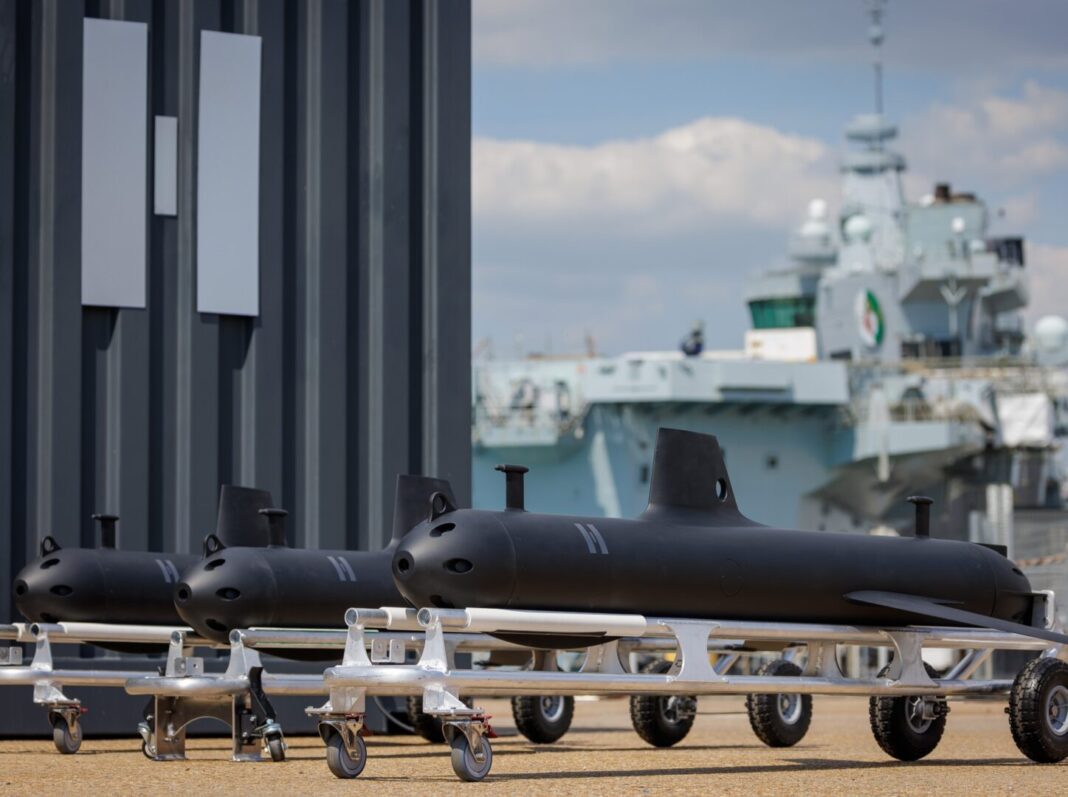 Helsing hat KI-System und Gleiter mit Akustik-Sensoren zur U-Boot-Jagd ...