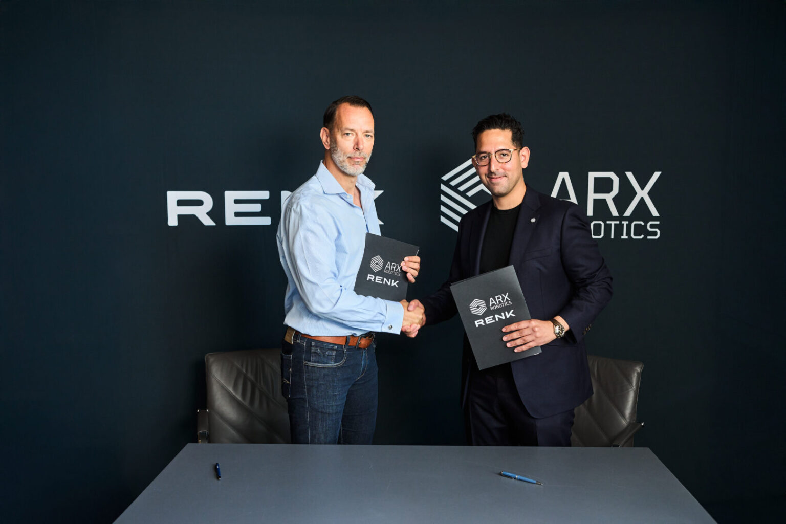 RENK und ARX Robotics gehen Partnerschaft im Bereich Software Defined Defence ein